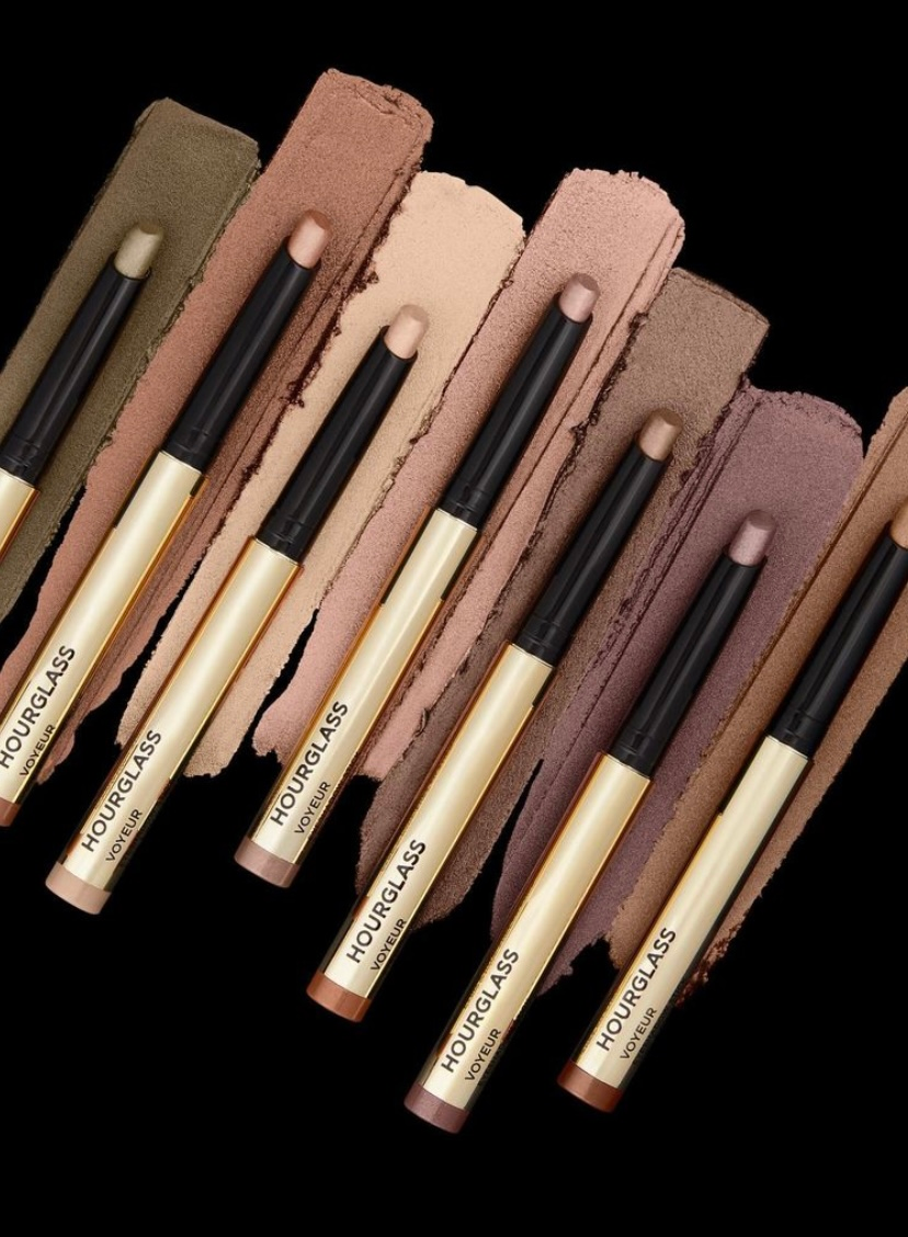 HOURGLASS Voyeur Eyeshadow Stick – Luxe by Kan